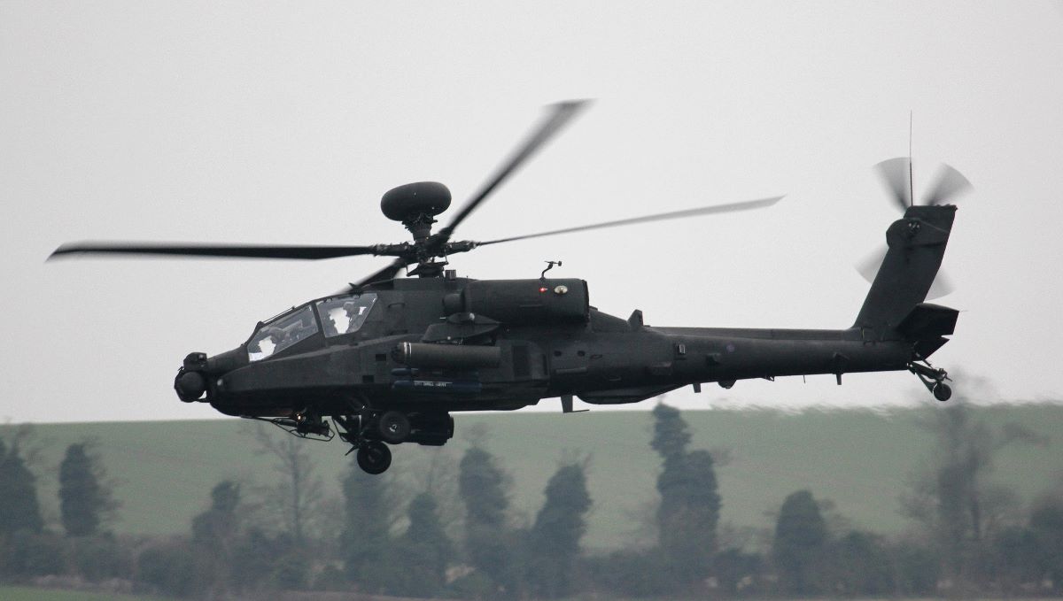 Mirror: Британия собирается передать Украине ударные вертолеты Apache