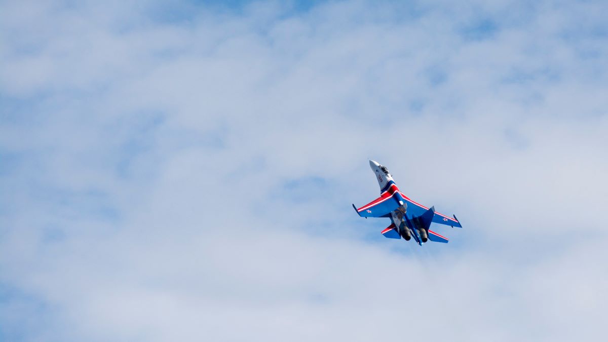 WP: российский Су-27 почти сбил британский самолет-разведчик вблизи ...