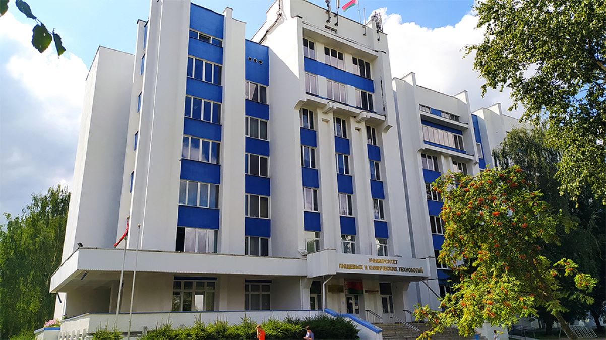 Лукашенко поздравил с 50-летним юбилеем со дня основания вуза коллектив ...